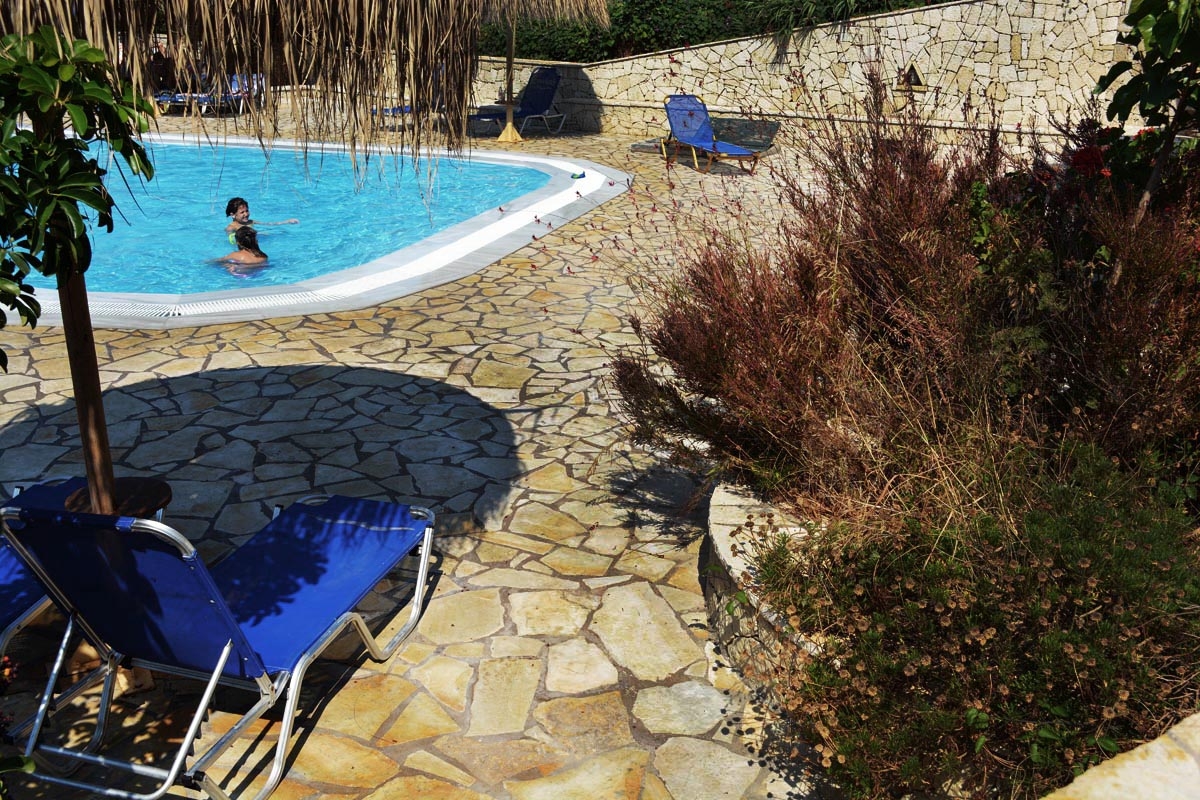 Κιτρινη Πετρα